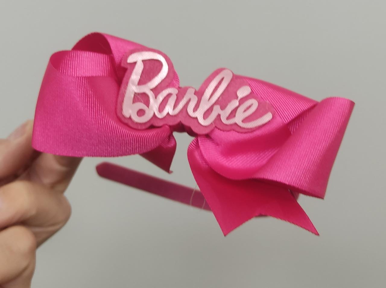 Tiara Infantil da Barbie Pink Com Nó Luxo - Rosa Charmosa Atacado